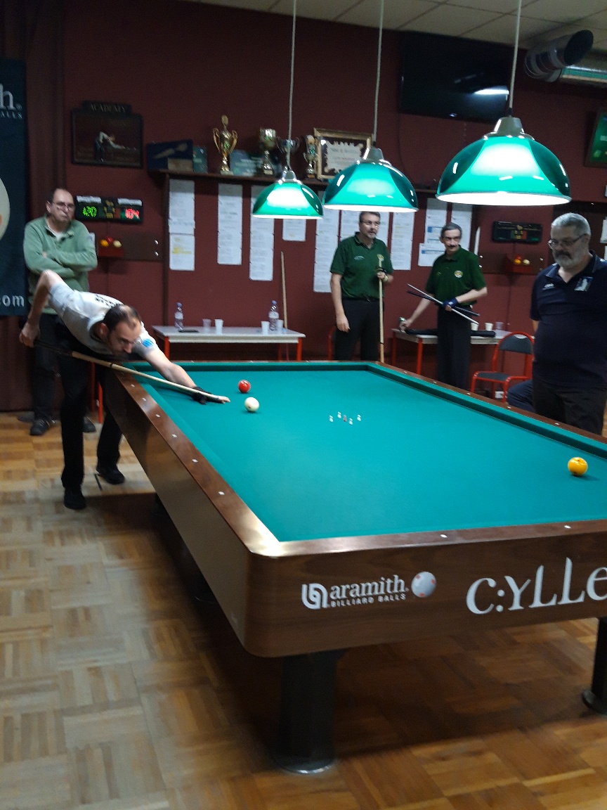Equipe 5 quilles à Morangis - Académie chalonnaise de billard